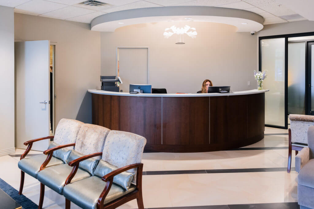 Mommy Makeover Chicago | RL Center for Cosmetic Surgery & Medspa